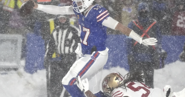 Buffalo Bills QB Josh Allen catches, rushes, and passes for TD...in same game - The Horn News